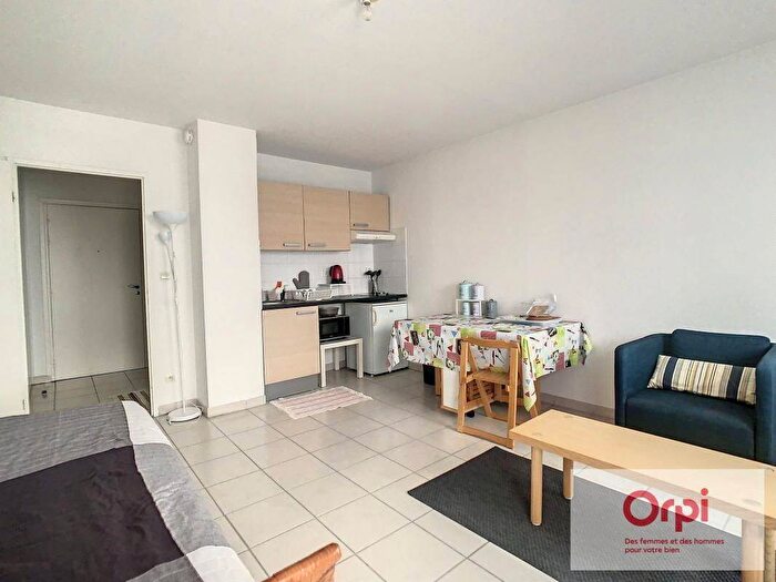 Appartement 1 pièce à louer - Bien Assis, Montluçon
