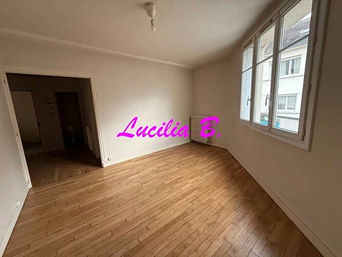 Appartement à louer - Tours - 3 pièces - 2 chambres