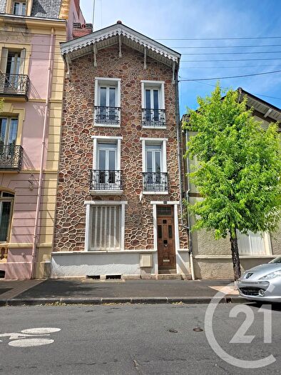 Châtel-Guyon - Maison 6 pièces à vendre