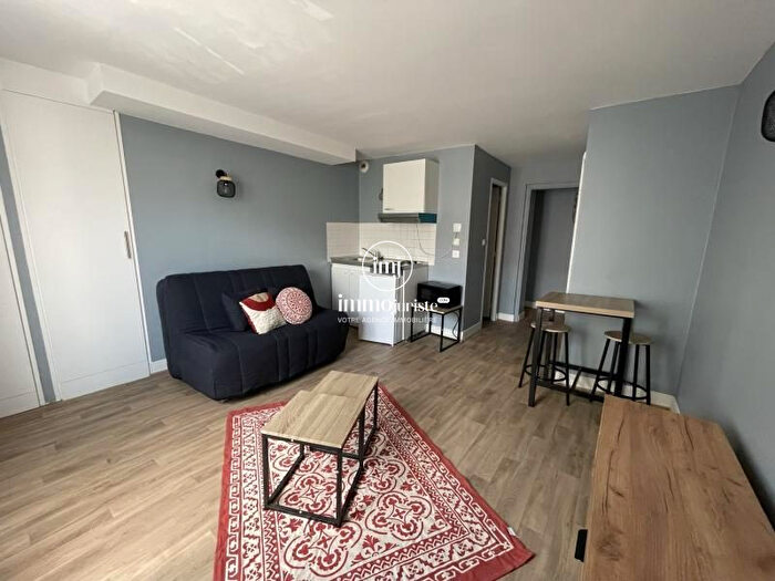 Limoges, Centre-ville, Hôtel de Ville, Emailleurs : Appartement 1 pièce à louer