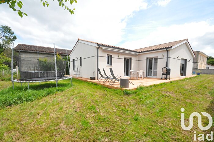 Maison à vendre - Salignac - 5 pièces - 3 chambres