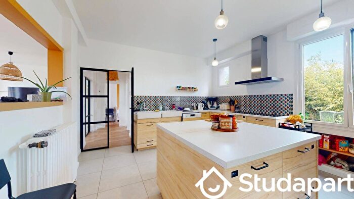 Appartement à louer - Thabor-Saint Helier, Rennes - 1 pièce - 6 chambres