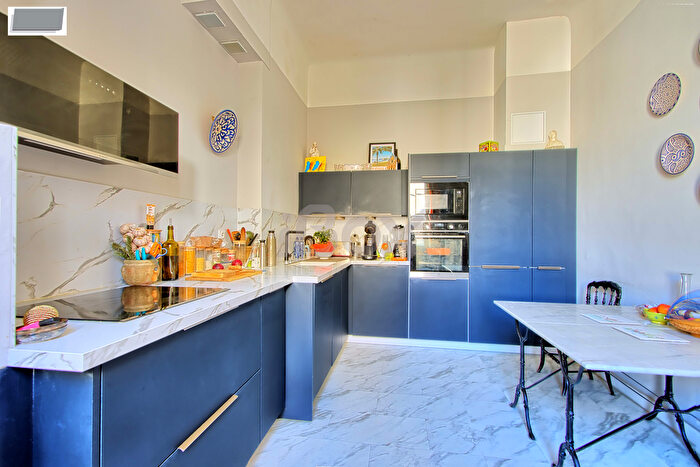 Appartement à vendre - Toulon, Haute-ville - 4 pièces - 3 chambres