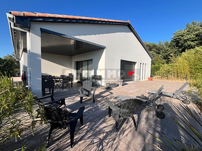 Maison 5 pièces à vendre à Saint-Paul-Cap-de-Joux