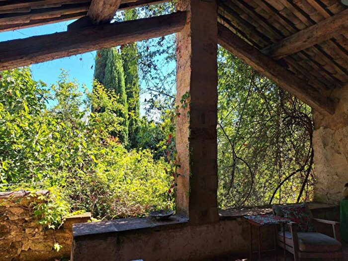 Maison à vendre - Uzès - 7 pièces - 5 chambres