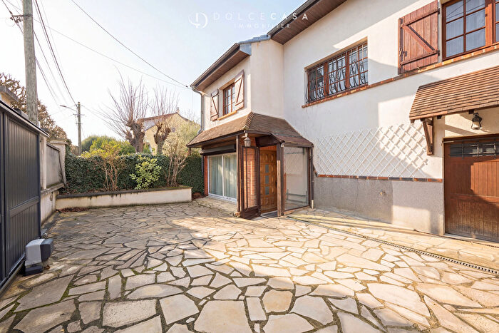 Maison à vendre - Gournay-sur-Marne - 6 pièces - 5 chambres