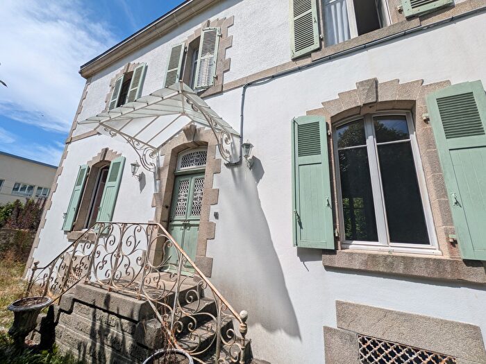 Maison 7 pièces à vendre à Guémené-sur-Scorff
