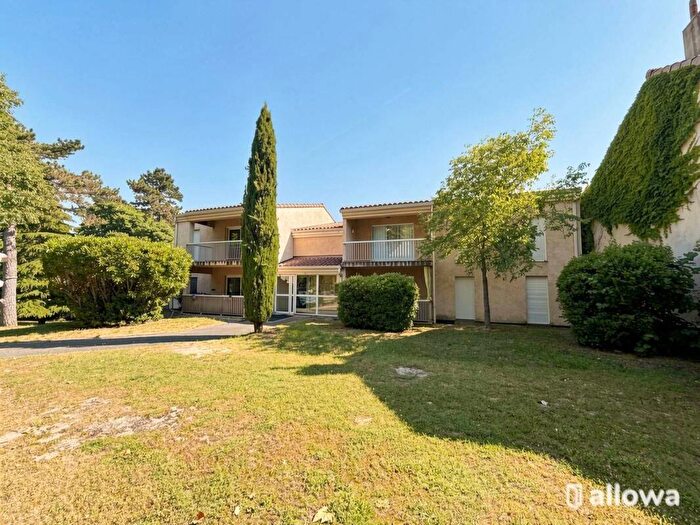 Châteauneuf-du-Rhône : Appartement 3 pièces à louer