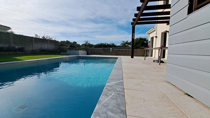 Maison à vendre - Saint-Augustin - 5 pièces - 4 chambres