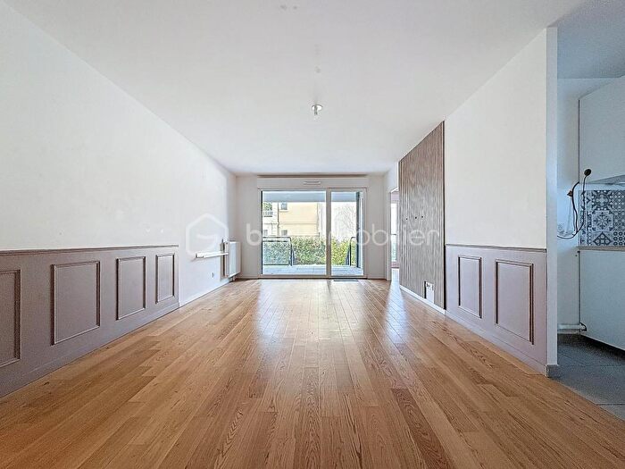 Appartement à louer - Rueil-Malmaison, Martinets - 4 pièces - 3 chambres