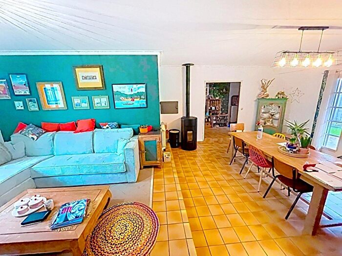 Maison à vendre - Arès - 4 pièces - 3 chambres