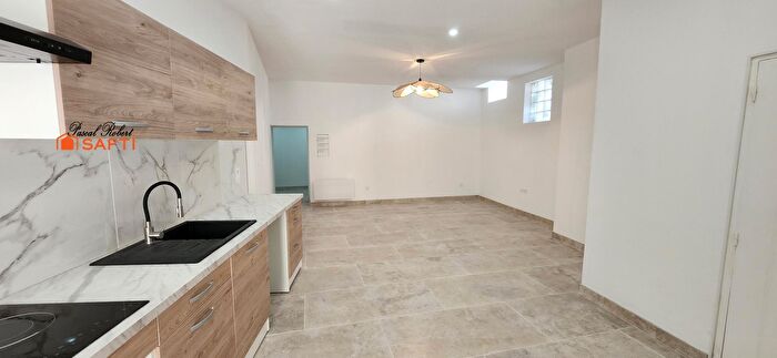 Maison à vendre - Puisserguier - 5 pièces - 3 chambres