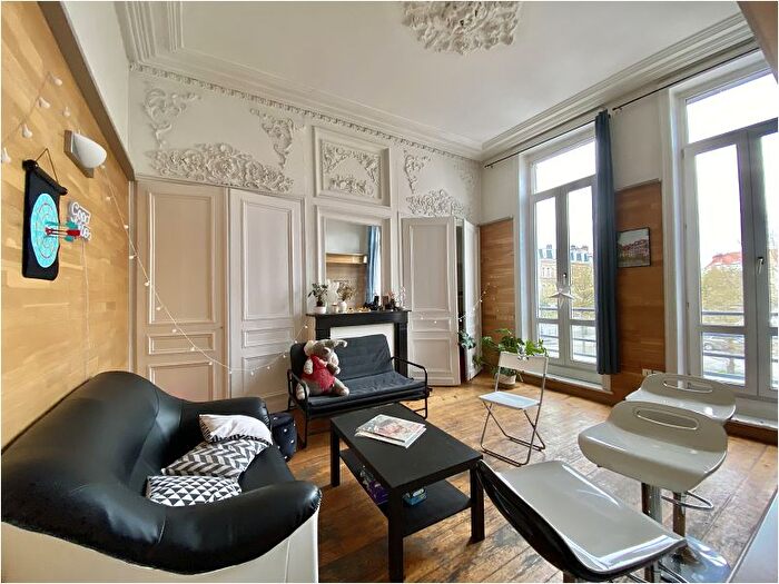 Appartement à louer - Lille, Centre-ville, Euralille - 3 pièces - 2 chambres