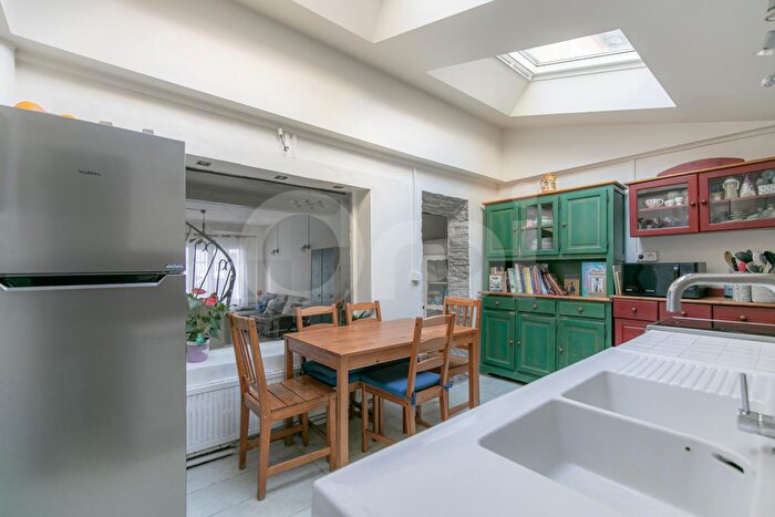 Boissy-Saint-Léger, Savreau, Gare : Maison 3 pièces à vendre