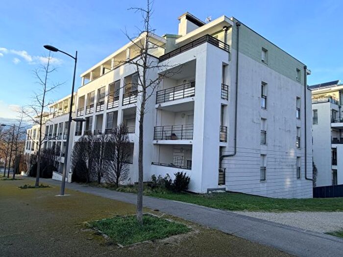 Appartement à vendre - Saint-Julien-en-Genevois, La Paguette, Norcier, Therens, Thairy, Crache - 3 pièces - 2 chambres