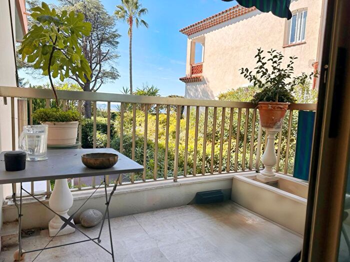 Appartement à vendre - Cannes, Croix des Gardes - 3 pièces - 2 chambres