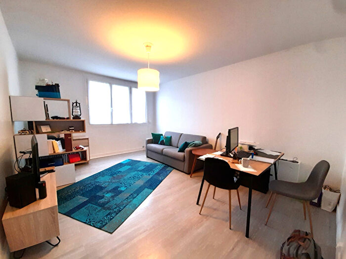 Appartement à vendre - Senlis - 3 pièces - 2 chambres