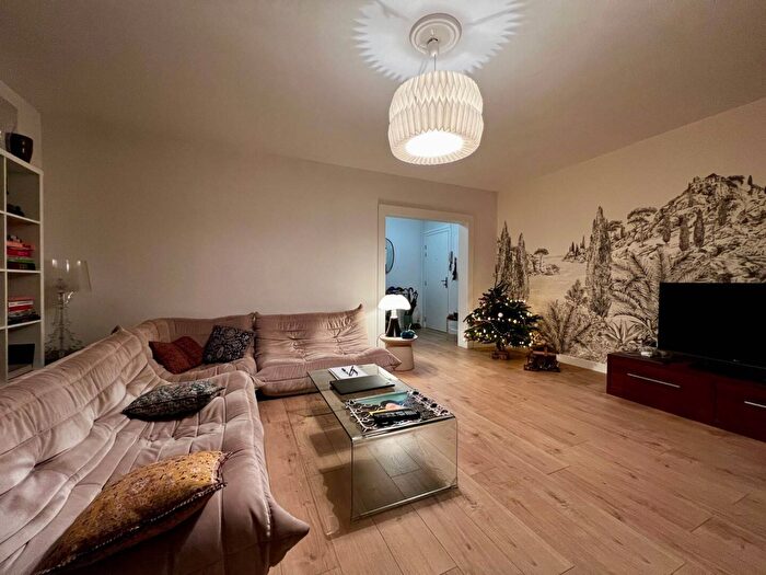 Appartement à louer - Berriat-Ampere, Grenoble - 5 pièces - 4 chambres