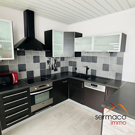 Appartement à vendre - Sarreguemines - 4 pièces - 2 chambres