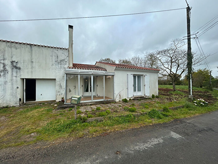 Maison à vendre - Saint-Christophe-du-Ligneron - 4 pièces - 2 chambres