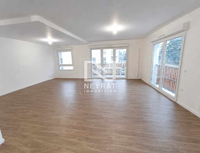 Appartement à louer - Chenôve, Chenôve - 4 pièces - 2 chambres