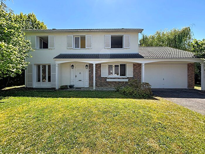 Buc : Maison 9 pièces à vendre