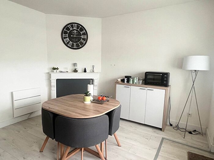 Appartement à louer - Centre Ville, Quimper - 2 pièces - 1 chambre