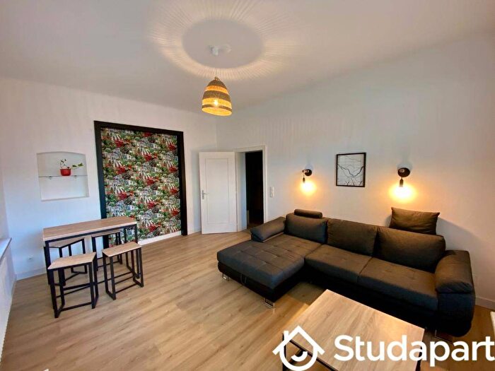 Appartement à louer - Centre Ville, Sarreguemines - 1 pièce - 1 chambre