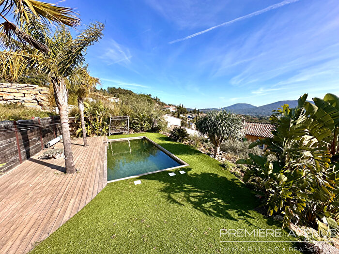 Maison à vendre - Le Plan-de-la-Tour - 7 pièces - 5 chambres