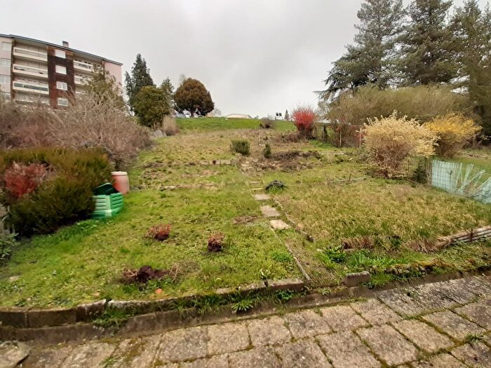 Maison à louer - Saint-Symphorien-sur-Coise - 4 pièces - 3 chambres