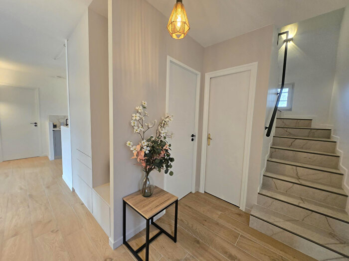 Maison à vendre - Boissy-Saint-Léger, Bois Clary - 6 pièces - 4 chambres