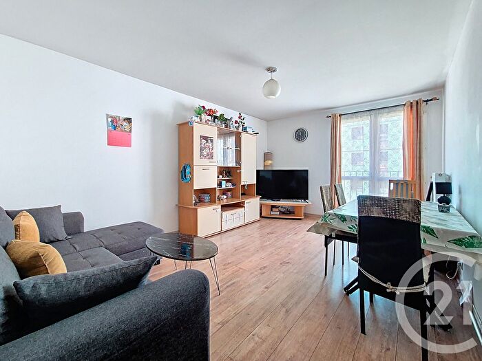 Appartement à vendre - Noisiel, Ville nouvelle - 3 pièces - 2 chambres