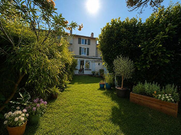 Maison 7 pièces à vendre à Saint-Antonin-Noble-Val