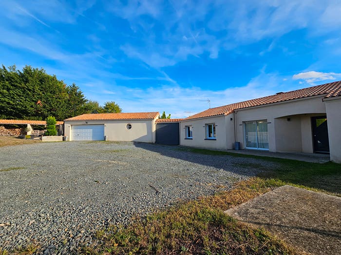 Maison 5 pièces à Chemillé, à vendre