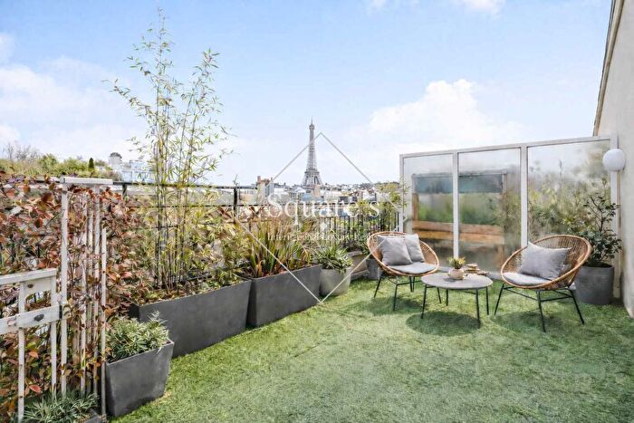 Appartement à vendre - Paris e , Auteuil-Nord, Jasmin, Mirabeau - 2 pièces - 1 chambre