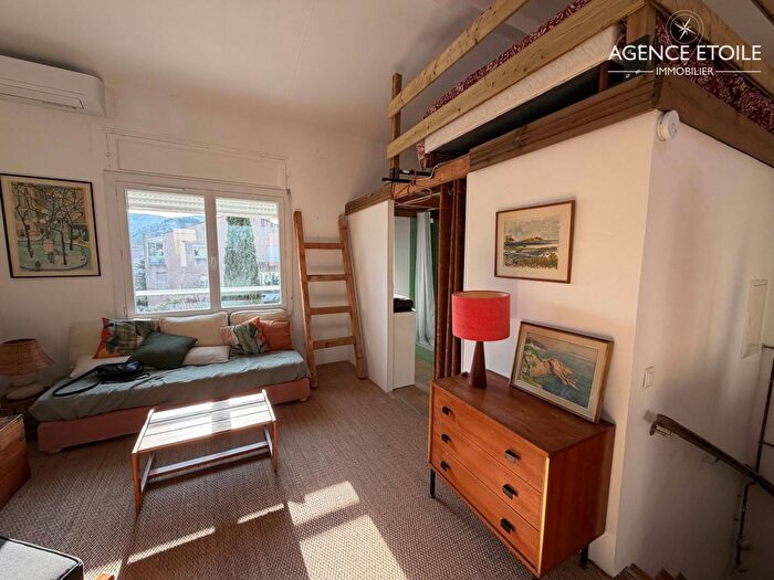 Appartement à louer - Marseille ème arrondissement - 1 pièce