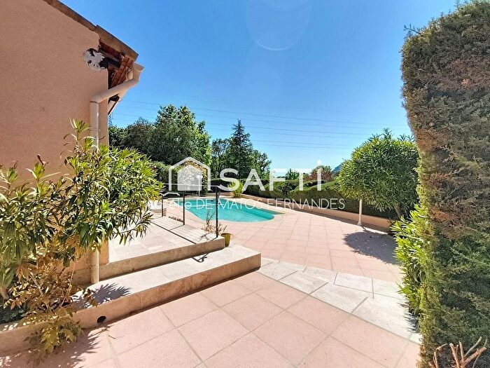 Bagnols-en-Forêt - Maison 5 pièces à vendre