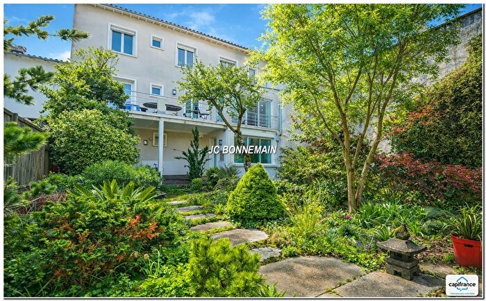 Maison à vendre - Royan, Centre-ville - 7 pièces - 5 chambres