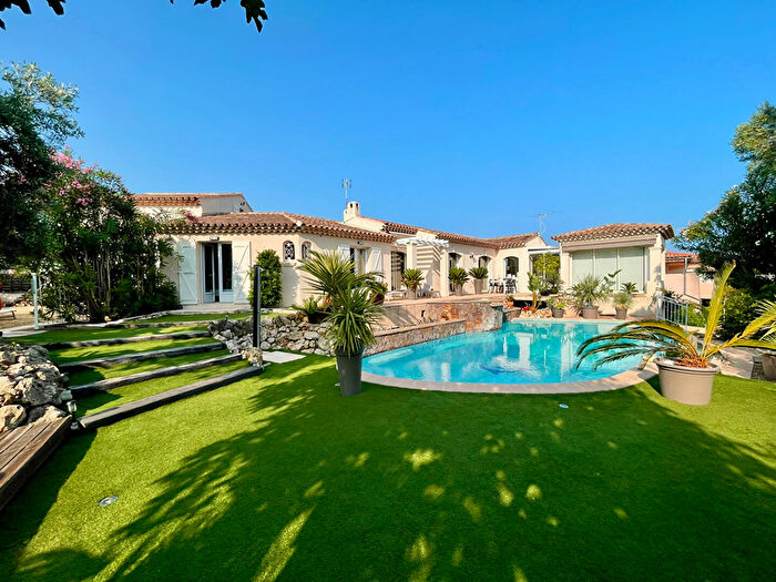 Maison à vendre - Fréjus, Saint-Aygulf - 6 pièces - 4 chambres