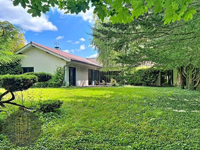 Villefranche-sur-Saône, Nord Est : Maison 6 pièces à vendre