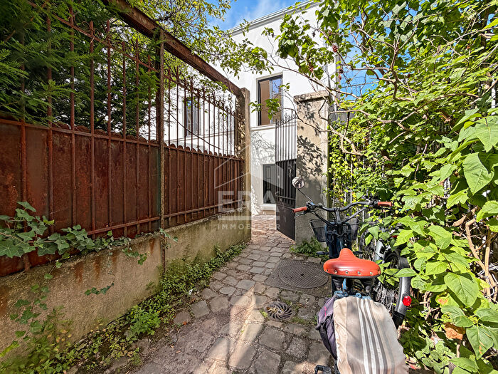 Paris 20ème, Gambetta : Maison 5 pièces à vendre