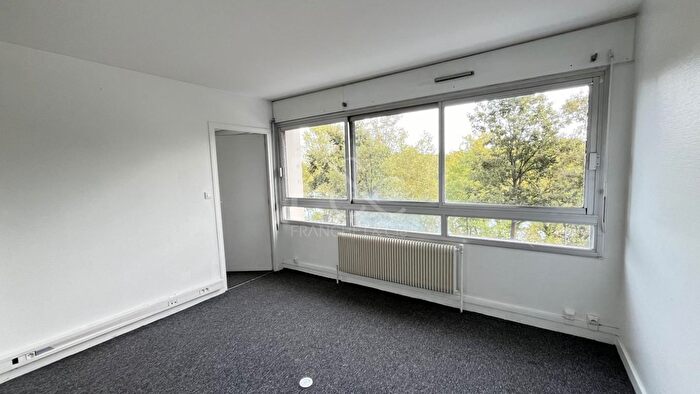 Appartement 3 pièces à Caluire-et-Cuire, Margnolles, Rhône, à louer