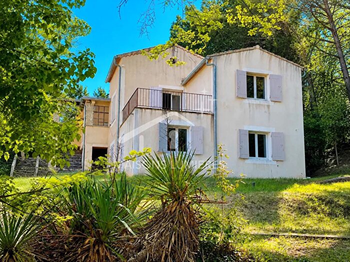 Maison 4 pièces à Apt, à vendre