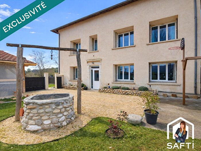 Maison à vendre - Saint-Lattier - 9 pièces - 6 chambres