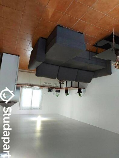 Appartement à louer - Le Pont des Planches-Quartiers Est, Vaulx-en-Velin - 1 pièce - 2 chambres