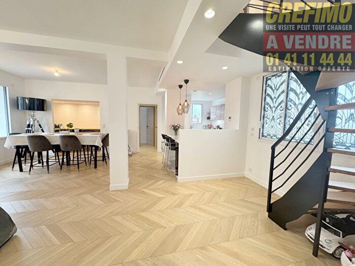 Appartement à vendre - Asnières-sur-Seine, Bécon, Bourguignons - 6 pièces - 5 chambres