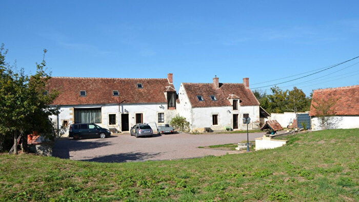 Maison à vendre - Le Châtelet - 12 pièces - 6 chambres
