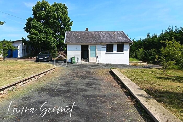 Maison 2 pièces à vendre à Anjouin