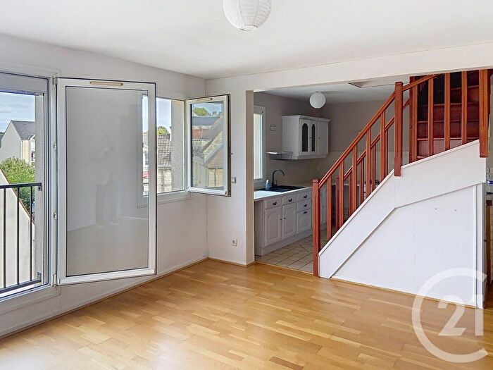 Appartement à louer - Saint-Leu-dEsserent - 3 pièces - 2 chambres