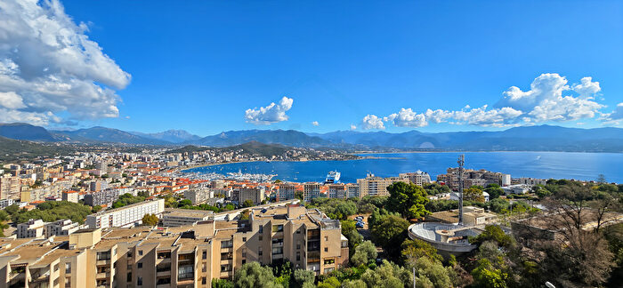 Appartement à vendre - Ajaccio, Citadelle - 3 pièces - 2 chambres